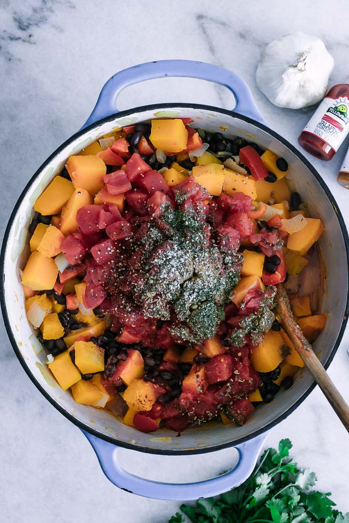 Spicy Butternut Squash Chili ⋆ Vegan, Gluten-Free, and Oh-So Spicy!