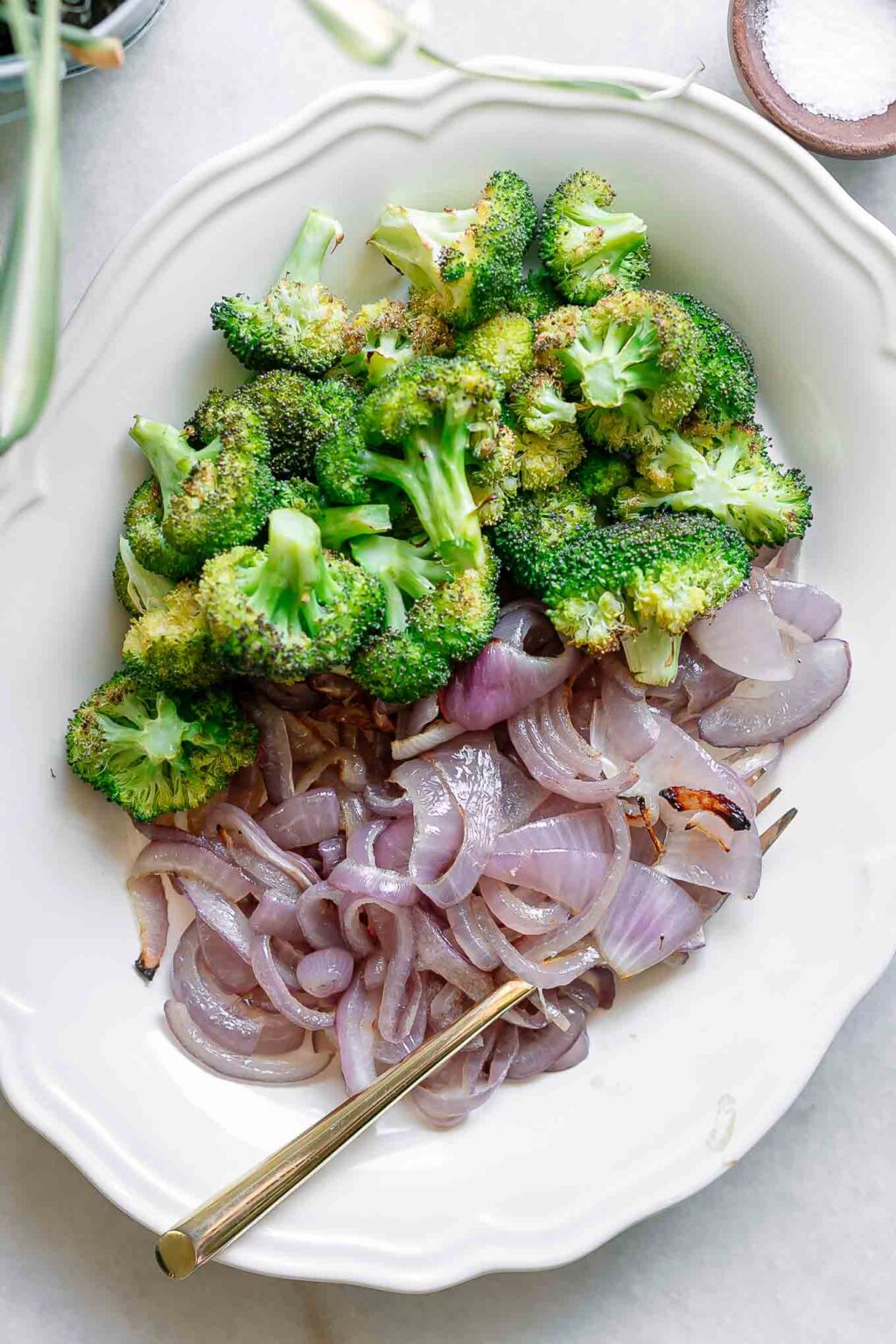 Roasted Broccoli and Onions ⋆ Easy Veggie Combo Side Dish!